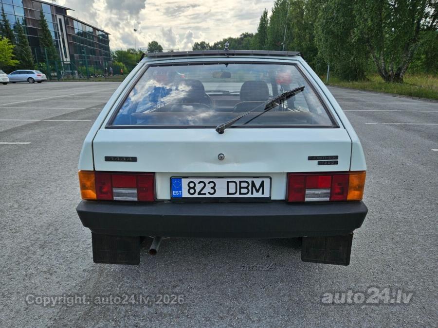 Белый ВАЗ 2109 1987 в Таллин, объемом двигателя 1.30 л и пробегом 34 тыс. км за 4990 €, фото 7 на AUTOMOTO.COM.LV