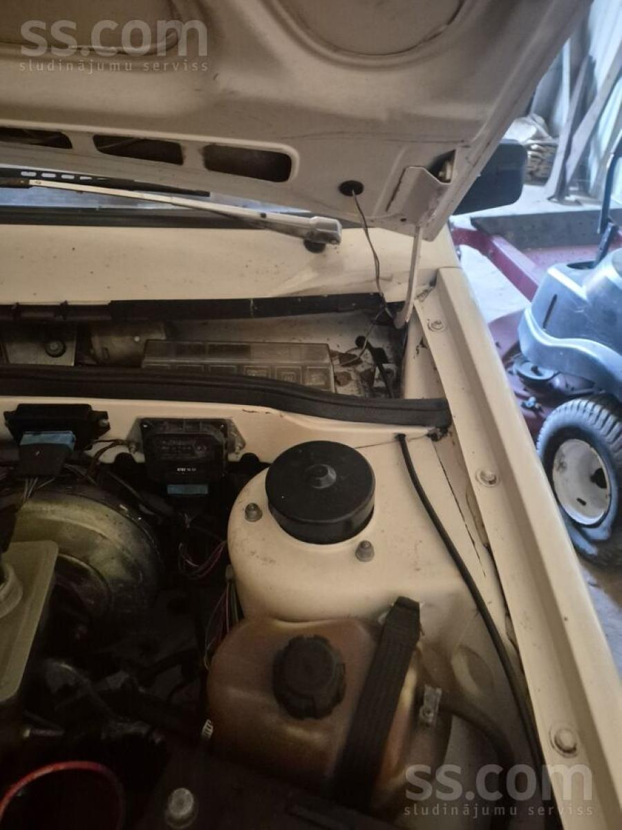 Balts VAZ / Lada 2109 1988 Preiļi, ar dzinēja tilpumu 1.00 L un nobraukumu 9 tūkst. km par 3000 €, foto 9 vietnē AUTOMOTO.COM.LV