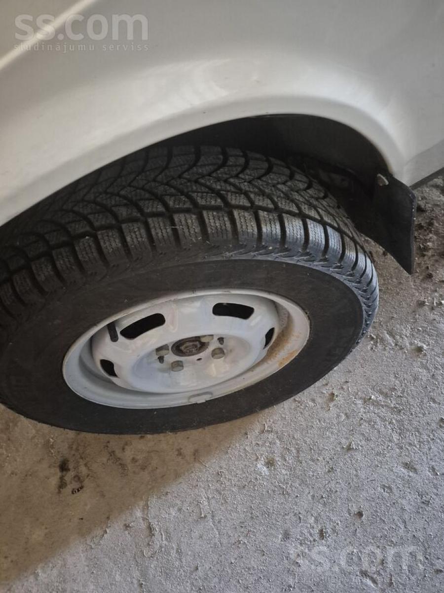 Balts VAZ / Lada 2109 1988 Preiļi, ar dzinēja tilpumu 1.00 L un nobraukumu 9 tūkst. km par 3000 €, foto 16 vietnē AUTOMOTO.COM.LV