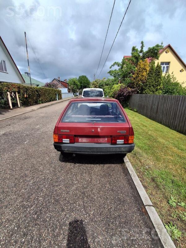 Sarkans VAZ / Lada 21093 1997 Ventspils, ar dzinēja tilpumu 1.50 L un nobraukumu 97 tūkst. km par 800 €, foto 4 vietnē AUTOMOTO.COM.LV