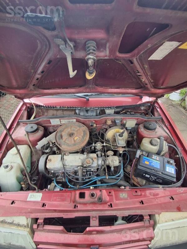 Sarkans VAZ / Lada 21093 1997 Ventspils, ar dzinēja tilpumu 1.50 L un nobraukumu 97 tūkst. km par 800 €, foto 5 vietnē AUTOMOTO.COM.LV