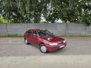 Sarkans VAZ / Lada 2112 2004 Jelgava, ar dzinēja tilpumu 1.50 L un nobraukumu 46 tūkst. km par 1550 €, foto  vietnē AUTOMOTO.COM.LV