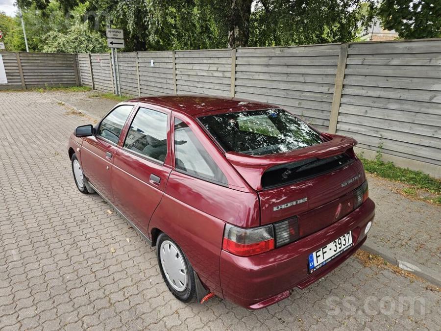 Sarkans VAZ / Lada 2112 2004 Jelgava, ar dzinēja tilpumu 1.50 L un nobraukumu 46 tūkst. km par 1550 €, foto 14 vietnē AUTOMOTO.COM.LV