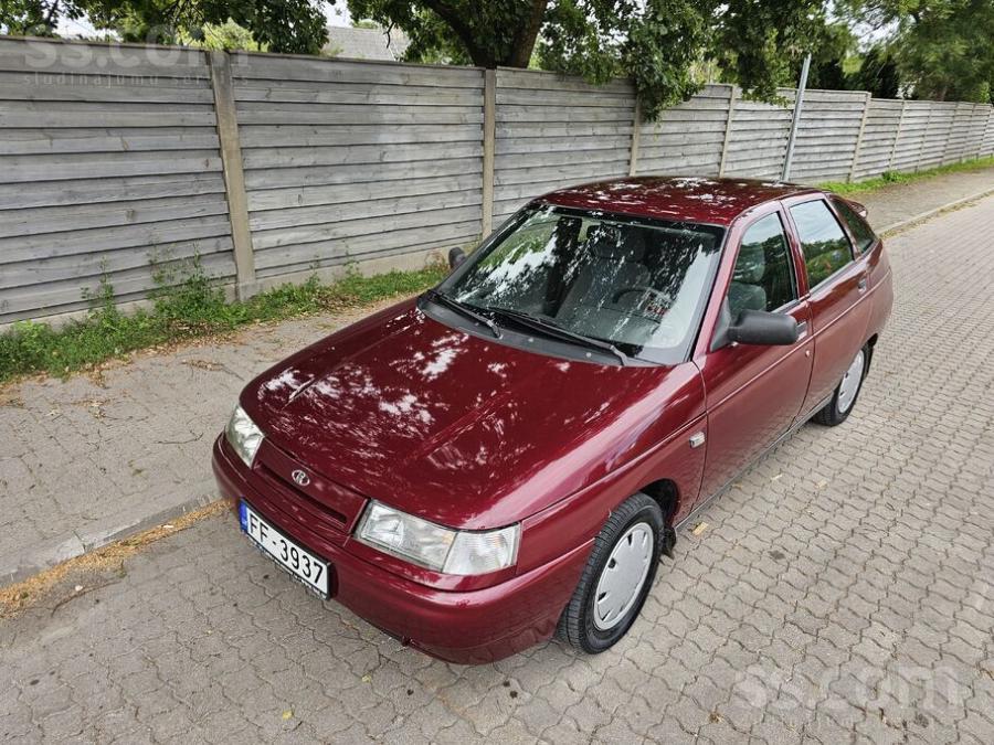 Sarkans VAZ / Lada 2112 2004 Jelgava, ar dzinēja tilpumu 1.50 L un nobraukumu 46 tūkst. km par 1550 €, foto 15 vietnē AUTOMOTO.COM.LV