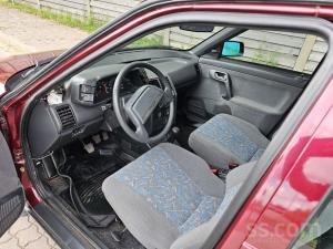 Sarkans VAZ / Lada 2112 2004 Jelgava, ar dzinēja tilpumu 1.50 L un nobraukumu 46 tūkst. km par 1550 €, foto 18 vietnē AUTOMOTO.COM.LV
