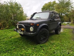 Black VAZ / Lada 2121 Niva 2001 in Riga, with an engine capacity of 1.70 L and mileage of 179 thousand km for 2500 €, photo  on AUTOMOTO.COM.LV
