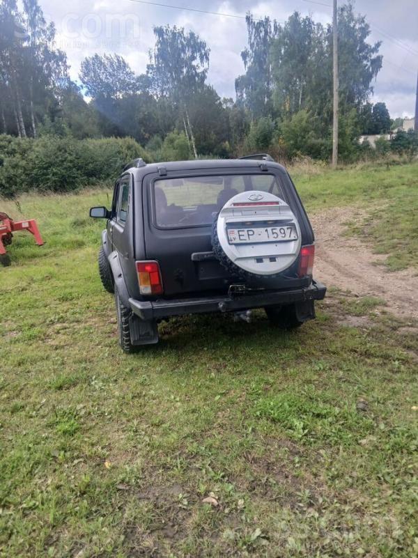 Black VAZ / Lada 2121 Niva 2002 in Rezekne, with an engine capacity of 1.70 L and mileage of 0 thousand km for 5500 €, photo 8 on AUTOMOTO.COM.LV
