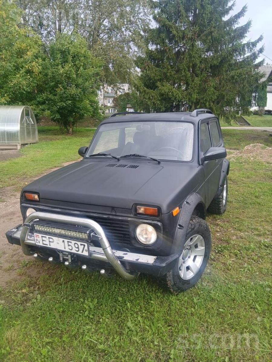 Black VAZ / Lada 2121 Niva 2002 in Rezekne, with an engine capacity of 1.70 L and mileage of 0 thousand km for 5500 €, photo 9 on AUTOMOTO.COM.LV
