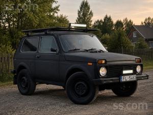 Melns VAZ / Lada 2121 Niva 2005 Rīga, ar dzinēja tilpumu 1.70 L un nobraukumu 143 tūkst. km par 3000 €, foto 4 vietnē AUTOMOTO.COM.LV