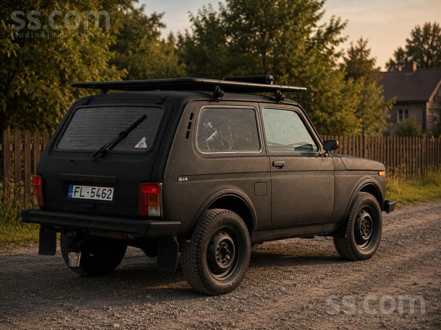 Melns VAZ / Lada 2121 Niva 2005 Rīga, ar dzinēja tilpumu 1.70 L un nobraukumu 143 tūkst. km par 3000 €, foto 5 vietnē AUTOMOTO.COM.LV