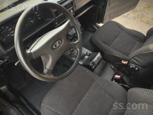 Melns VAZ / Lada 2121 Niva 2005 Rīga, ar dzinēja tilpumu 1.70 L un nobraukumu 143 tūkst. km par 3000 €, foto 7 vietnē AUTOMOTO.COM.LV