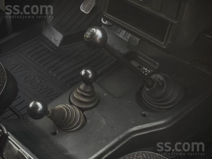Melns VAZ / Lada 2121 Niva 2005 Rīga, ar dzinēja tilpumu 1.70 L un nobraukumu 143 tūkst. km par 3000 €, foto 9 vietnē AUTOMOTO.COM.LV