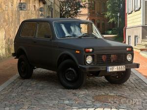 Melns VAZ / Lada 2121 Niva 2008 Cēsis, ar dzinēja tilpumu 1.70 L un nobraukumu 108 tūkst. km par 1990 €, foto  vietnē AUTOMOTO.COM.LV
