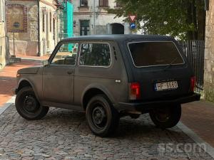 Melns VAZ / Lada 2121 Niva 2008 Cēsis, ar dzinēja tilpumu 1.70 L un nobraukumu 108 tūkst. km par 1990 €, foto 5 vietnē AUTOMOTO.COM.LV