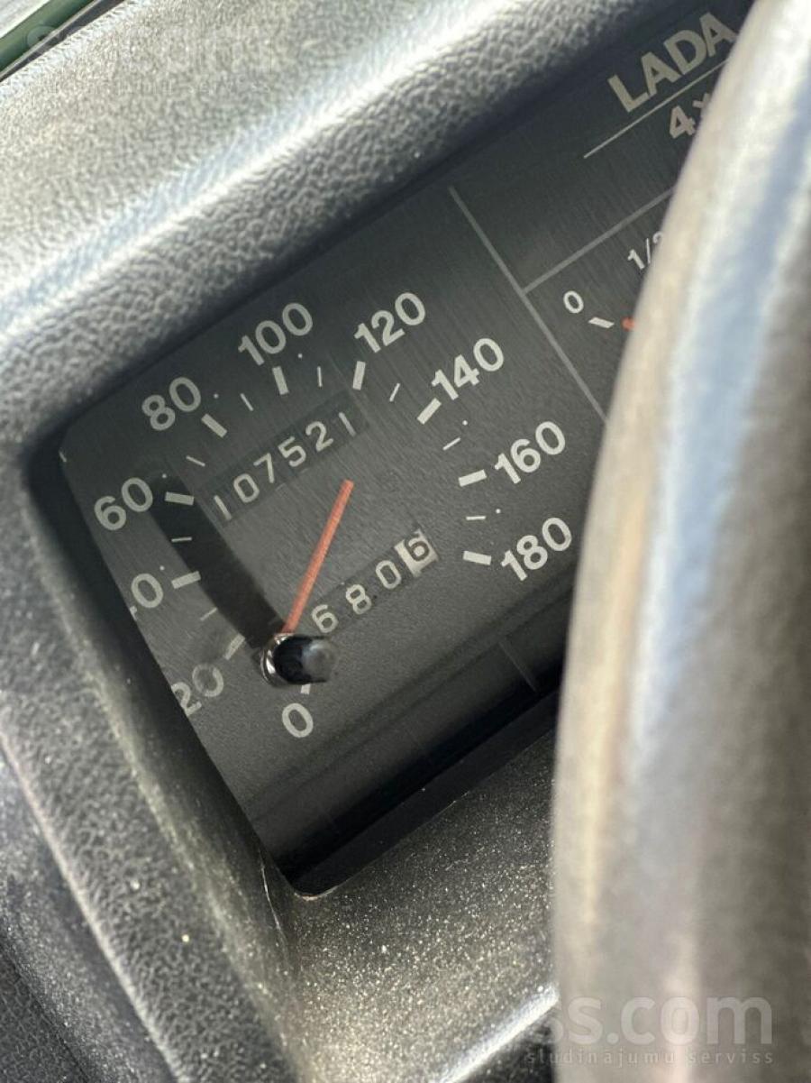 Melns VAZ / Lada 2121 Niva 2008 Cēsis, ar dzinēja tilpumu 1.70 L un nobraukumu 108 tūkst. km par 1990 €, foto 11 vietnē AUTOMOTO.COM.LV