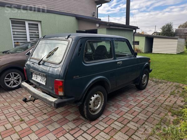 Blue VAZ / Lada 2121 Niva 2004 in Riga, with an engine capacity of 1.70 L and mileage of 42 thousand km for 750 €, photo 3 on AUTOMOTO.COM.LV
