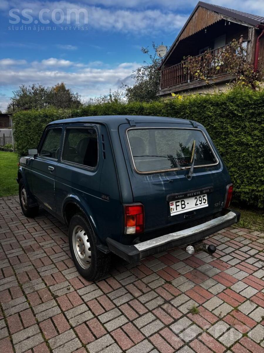 Blue VAZ / Lada 2121 Niva 2004 in Riga, with an engine capacity of 1.70 L and mileage of 42 thousand km for 750 €, photo 4 on AUTOMOTO.COM.LV