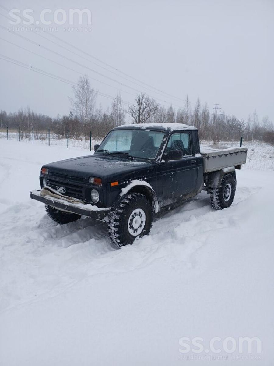 Zils VAZ / Lada 2121 Niva 2018 Jūrmala, ar dzinēja tilpumu 2.00 L un nobraukumu 76 tūkst. km par 6350 €, foto 1 vietnē AUTOMOTO.COM.LV