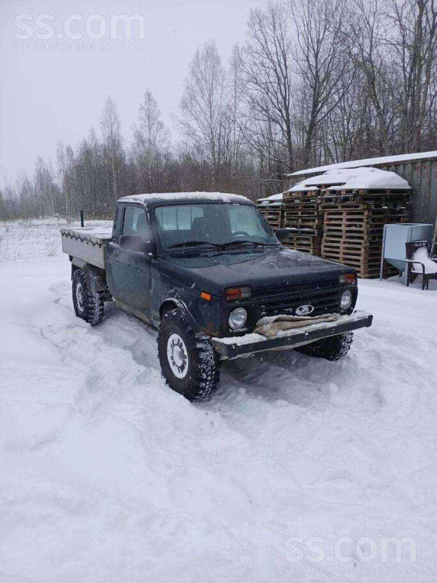 Zils VAZ / Lada 2121 Niva 2018 Jūrmala, ar dzinēja tilpumu 2.00 L un nobraukumu 76 tūkst. km par 6350 €, foto 3 vietnē AUTOMOTO.COM.LV