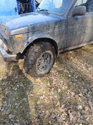 Zils VAZ / Lada 2121 Niva 2018 Jūrmala, ar dzinēja tilpumu 2.00 L un nobraukumu 76 tūkst. km par 6350 €, foto 4 vietnē AUTOMOTO.COM.LV