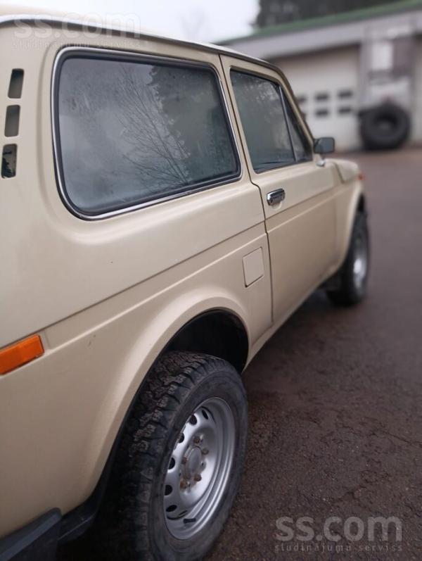 Brown VAZ / Lada 2121 Niva 1986 in Cesis, with an engine capacity of 1.60 L and mileage of 73 thousand km for 2500 €, photo 7 on AUTOMOTO.COM.LV