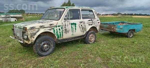 VAZ / Lada 2121 Niva 1986 Rēzekne, ar dzinēja tilpumu 1.60 L un nobraukumu 500 tūkst. km par 650 €, foto 1 vietnē AUTOMOTO.COM.LV