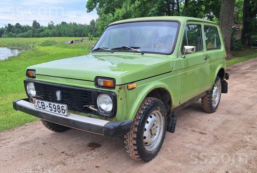 Green VAZ / Lada 2121 Niva 1985 in Cesis, with an engine capacity of 1.60 L and mileage of 88 thousand km for 1200 €, photo 1 on AUTOMOTO.COM.LV
