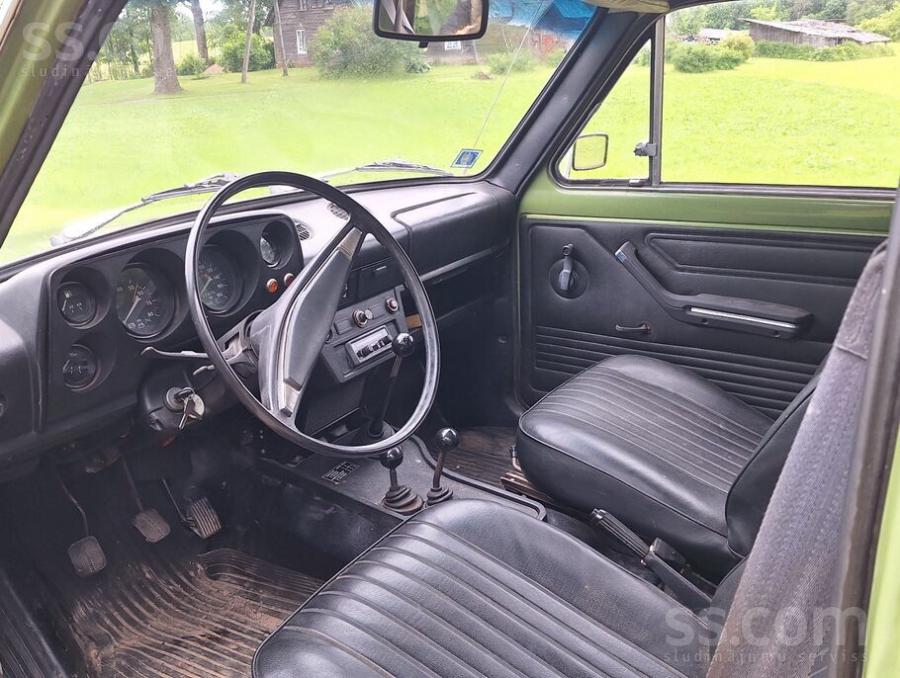 Green VAZ / Lada 2121 Niva 1985 in Cesis, with an engine capacity of 1.60 L and mileage of 88 thousand km for 1200 €, photo 5 on AUTOMOTO.COM.LV