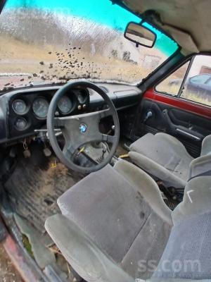 Красный ВАЗ 2121 Нива 1986 в Цесис, объемом двигателя 1.60 л и пробегом 120 тыс. км за 250 €, фото 7 на AUTOMOTO.COM.LV