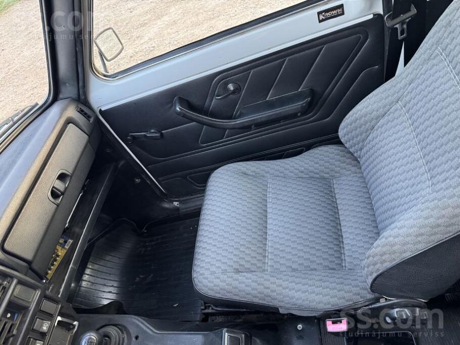 Balts VAZ / Lada 2121 Niva 2005 Rīga, ar dzinēja tilpumu 1.70 L un nobraukumu 88 tūkst. km par 1499 €, foto 10 vietnē AUTOMOTO.COM.LV