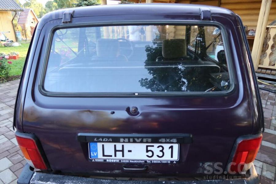 Красный ВАЗ 21213 Niva 1999 в Резекне, объемом двигателя 1.70 л и пробегом 13 тыс. км за 2200 €, фото 7 на AUTOMOTO.COM.LV