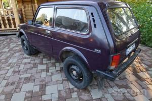 Красный ВАЗ 21213 Niva 1999 в Резекне, объемом двигателя 1.70 л и пробегом 13 тыс. км за 2200 €, фото 8 на AUTOMOTO.COM.LV