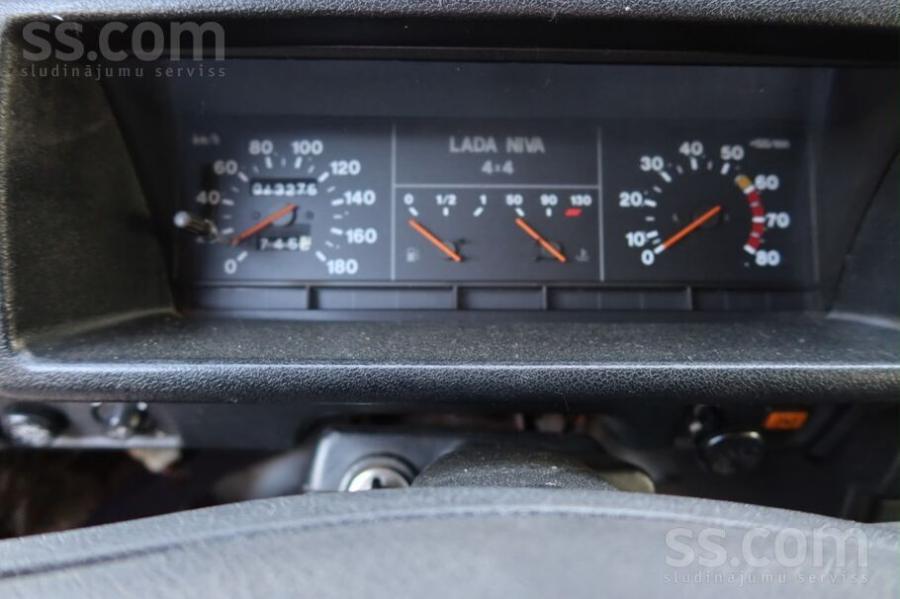 Красный ВАЗ 21213 Niva 1999 в Резекне, объемом двигателя 1.70 л и пробегом 13 тыс. км за 2200 €, фото 10 на AUTOMOTO.COM.LV