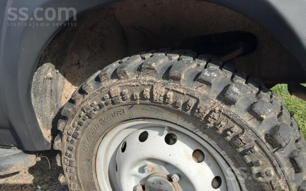 Balts VAZ / Lada 21213 Niva 1998 Valmiera, ar dzinēja tilpumu 1.60 L un nobraukumu 115 tūkst. km par 1550 €, foto 6 vietnē AUTOMOTO.COM.LV