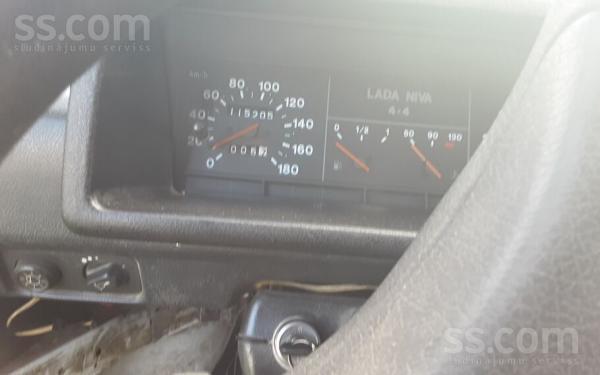Balts VAZ / Lada 21213 Niva 1998 Valmiera, ar dzinēja tilpumu 1.60 L un nobraukumu 115 tūkst. km par 1550 €, foto 8 vietnē AUTOMOTO.COM.LV