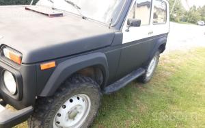 White VAZ / Lada 21213 Niva 1998 in Valmiera, with an engine capacity of 1.60 L and mileage of 115 thousand km for 1550 €, photo 15 on AUTOMOTO.COM.LV