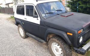 White VAZ / Lada 21213 Niva 1998 in Valmiera, with an engine capacity of 1.60 L and mileage of 115 thousand km for 1550 €, photo 16 on AUTOMOTO.COM.LV