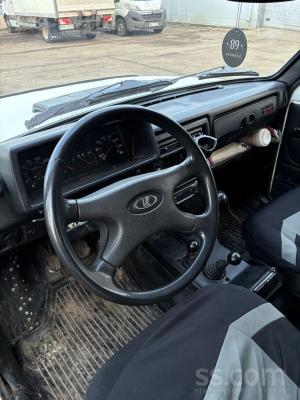 Белый ВАЗ 21213 Niva 2000 в Екабпилс, объемом двигателя 1.70 л и пробегом 190 тыс. км за 3500 €, фото 17 на AUTOMOTO.COM.LV