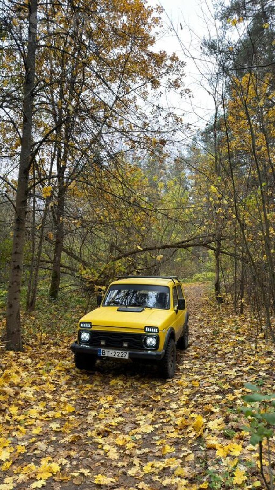 Dzeltens VAZ / Lada 21213 Niva 1995 Krāslava, ar dzinēja tilpumu 1.70 L un nobraukumu 222 tūkst. km par 3250 €, foto 3 vietnē AUTOMOTO.COM.LV