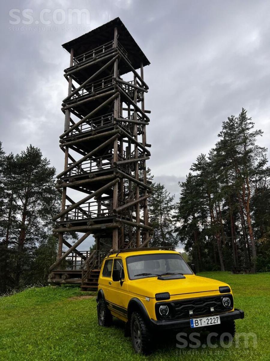 Dzeltens VAZ / Lada 21213 Niva 1995 Krāslava, ar dzinēja tilpumu 1.70 L un nobraukumu 222 tūkst. km par 3250 €, foto 12 vietnē AUTOMOTO.COM.LV