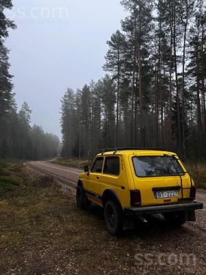 Dzeltens VAZ / Lada 21213 Niva 1995 Krāslava, ar dzinēja tilpumu 1.70 L un nobraukumu 222 tūkst. km par 3250 €, foto 14 vietnē AUTOMOTO.COM.LV