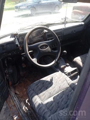 Violet VAZ / Lada 21214-/-4x4 1990 in Madona, with an engine capacity of 1.70 L and mileage of 10 thousand km for 600 €, photo 6 on AUTOMOTO.COM.LV