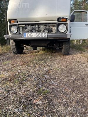 White VAZ / Lada 21214-/-4x4 2002 in Aizkraukle, with an engine capacity of 1.70 L and mileage of 87 thousand km for 2200 €, photo 6 on AUTOMOTO.COM.LV