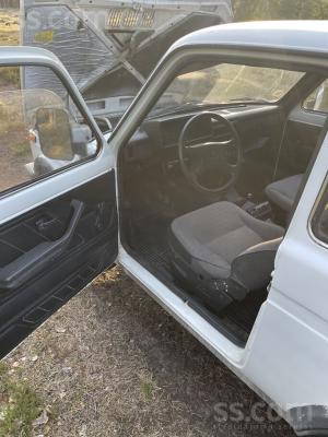 White VAZ / Lada 21214-/-4x4 2002 in Aizkraukle, with an engine capacity of 1.70 L and mileage of 87 thousand km for 2200 €, photo 7 on AUTOMOTO.COM.LV