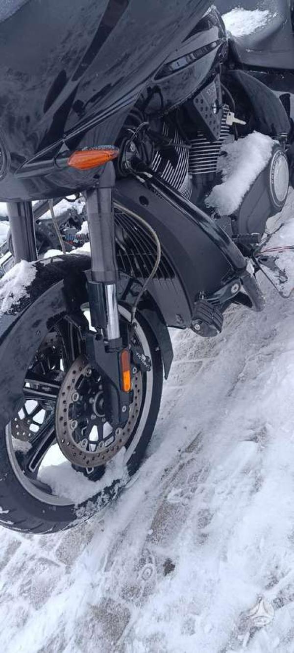 Melns Victory Cross Country 2014 Kauņa, ar dzinēja tilpumu 0.00 L un nobraukumu 44 tūkst. km par 5900 €, foto 2 vietnē AUTOMOTO.COM.LV