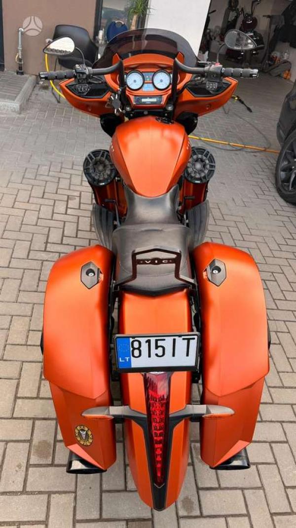 Orange Victory Cross Country 2013 in Vilnius, with an engine capacity of 1.73 L and mileage of 72 thousand km for 9900 €, photo 7 on AUTOMOTO.COM.LV