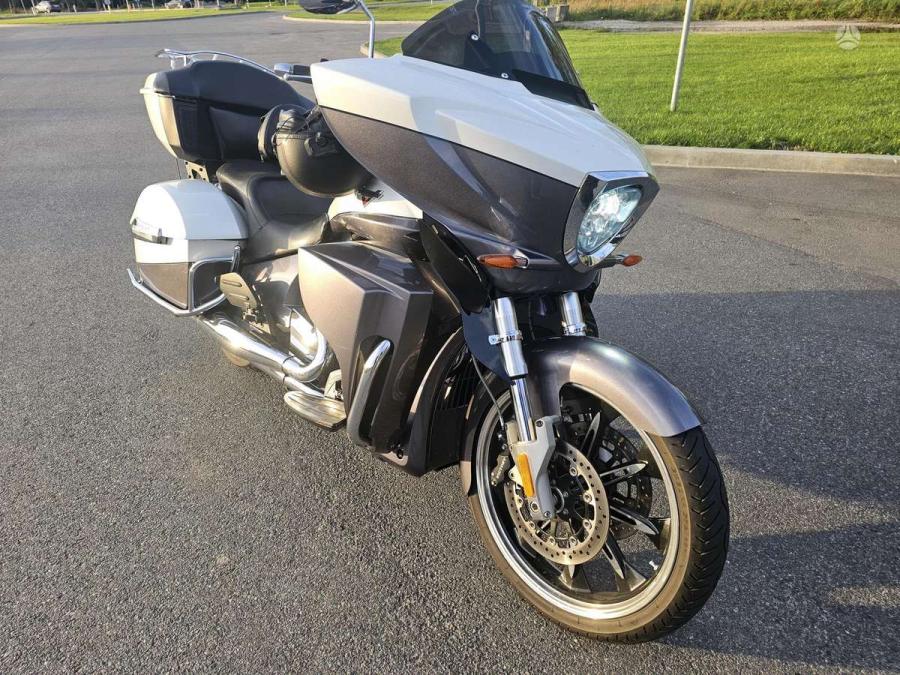 White Victory Cross Country 2016 in Klaipeda, with an engine capacity of 1.73 L and mileage of 41 thousand km for 11000 €, photo 5 on AUTOMOTO.COM.LV