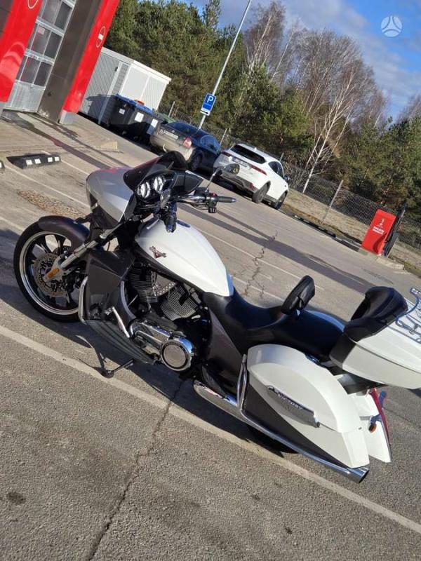 White Victory Cross Country 2016 in Klaipeda, with an engine capacity of 1.73 L and mileage of 41 thousand km for 11000 €, photo 11 on AUTOMOTO.COM.LV