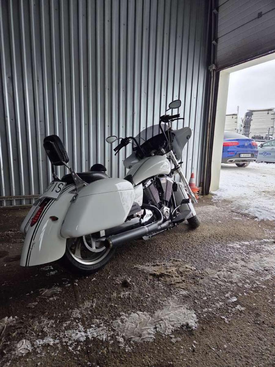 White Victory Kingpin 2004 in Vilnius, with an engine capacity of 1.63 L and mileage of 43 thousand km for 6300 €, photo 15 on AUTOMOTO.COM.LV