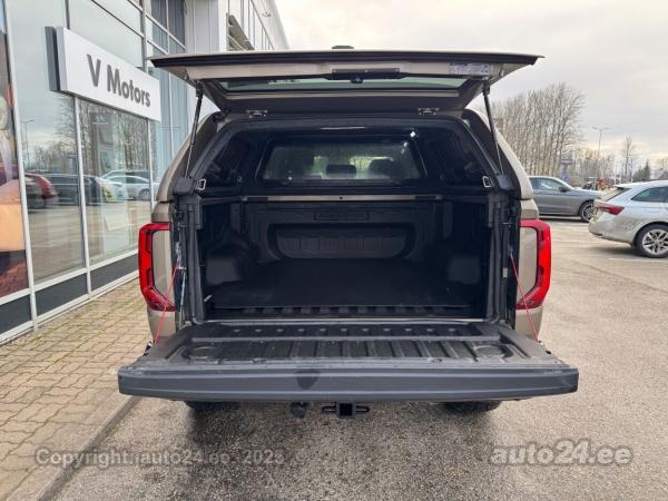 Beige Volkswagen Amarok 2024 in Viljandi, with an engine capacity of 3.00 L and mileage of 28 thousand km for 69990 €, photo 11 on AUTOMOTO.COM.LV